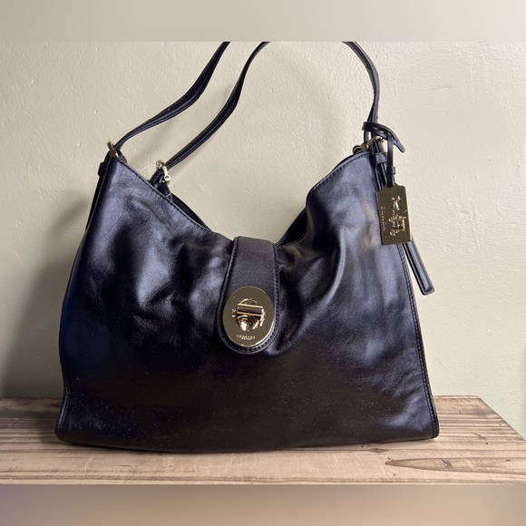 Coach | Bags | Coach Madison Carlyle Black Leather Shoulder Bag Gold ...